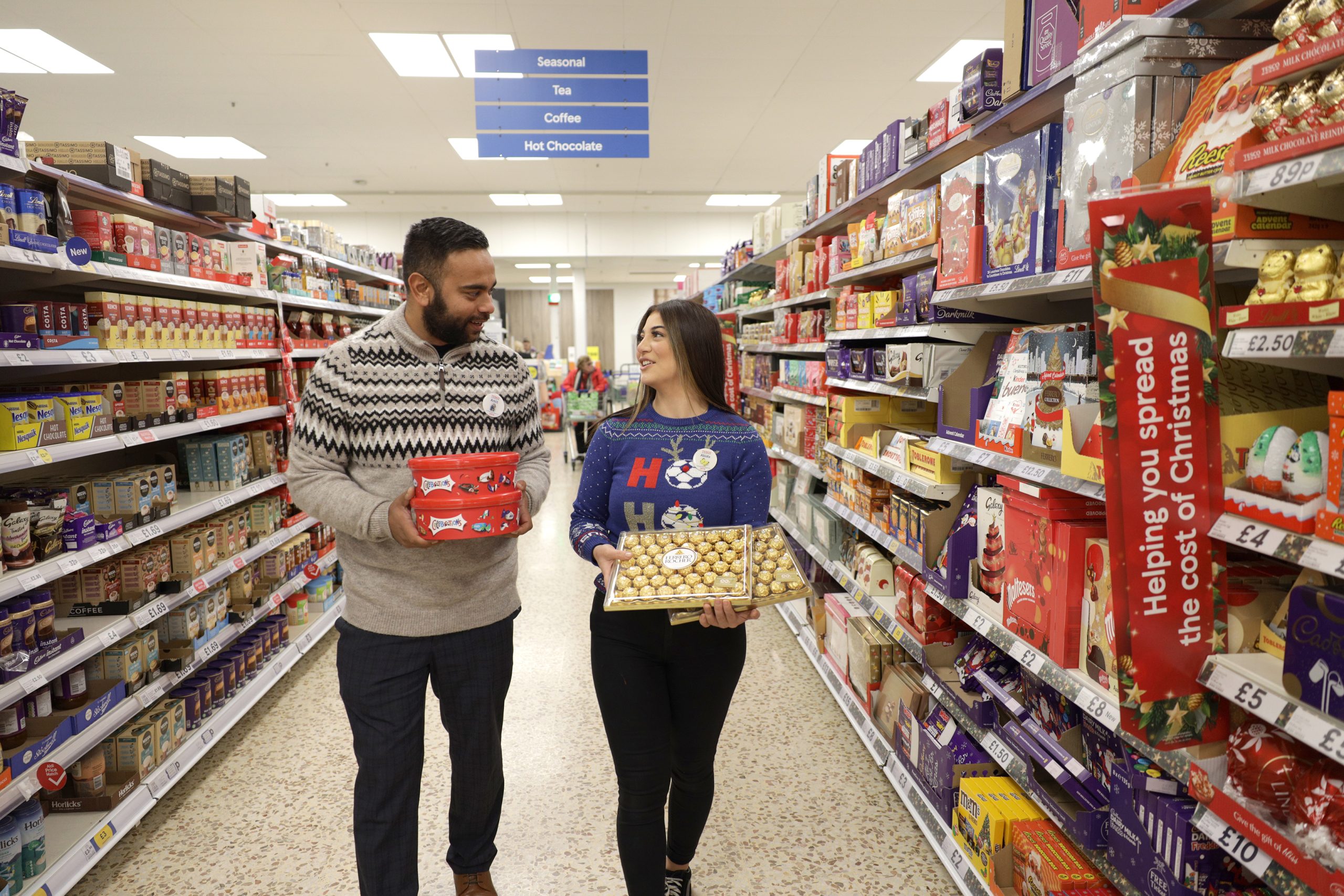 Cost-of-living Christmas: How UK supermarkets are supporting staff ...