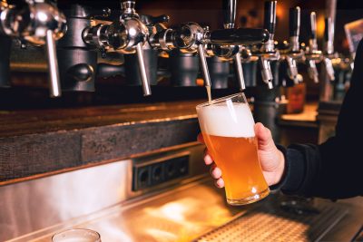 Government confirms plan for restrictions on alcohol ads