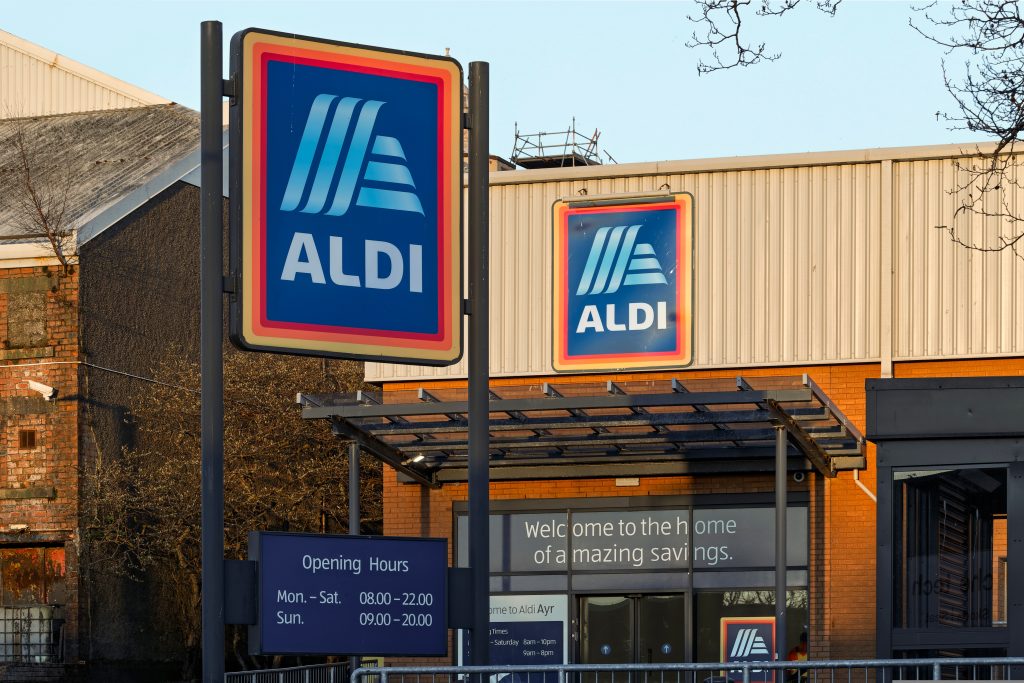 Aldi to revamp over 20 stores by end of 2025 - Grocery Gazette - Latest ...