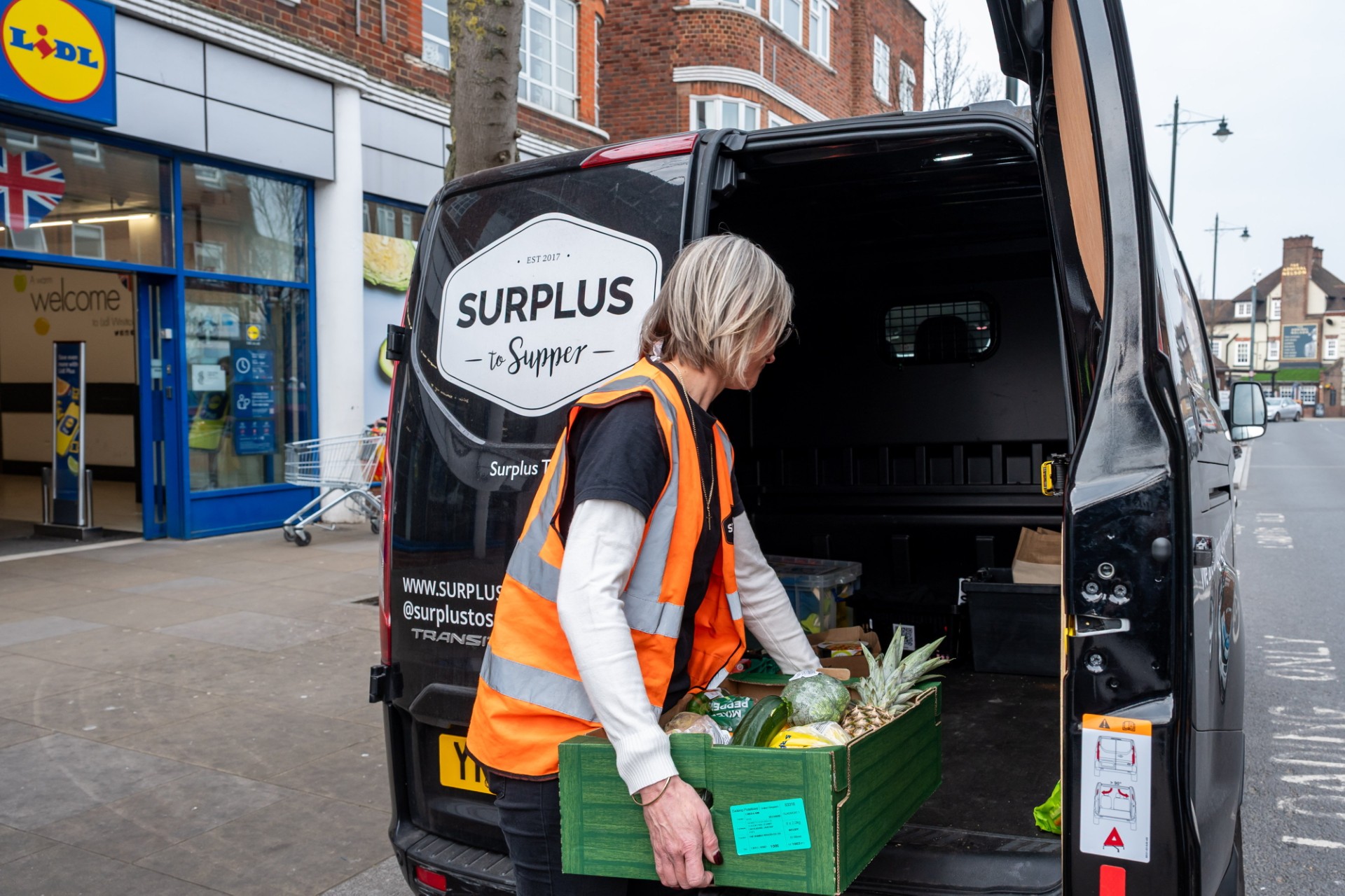 Lidl donates 100 tonnes of surplus food as part of record-breaking year ...